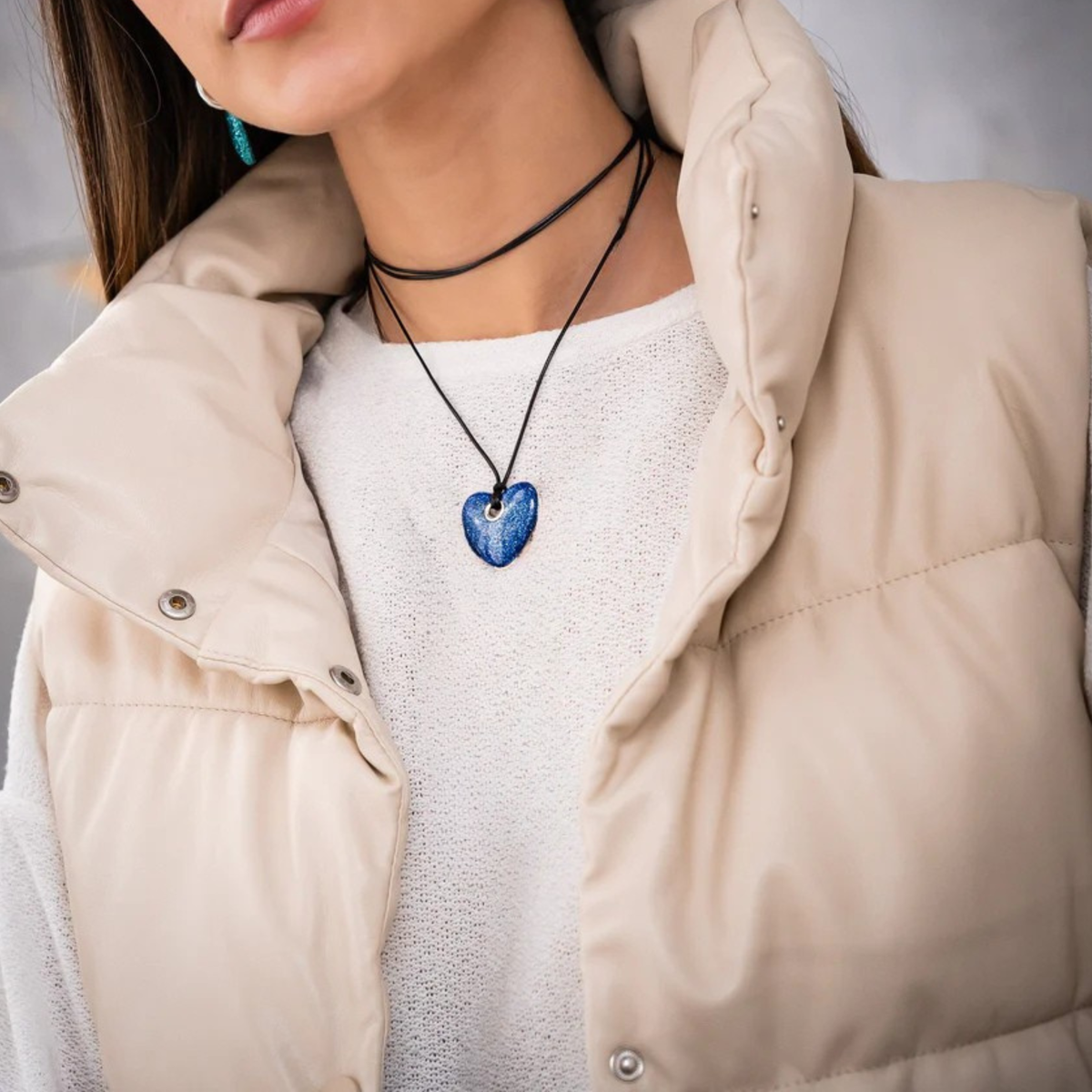 Cuerito Corazón Azul Escarchado + Aretes | Mediodía Oficial